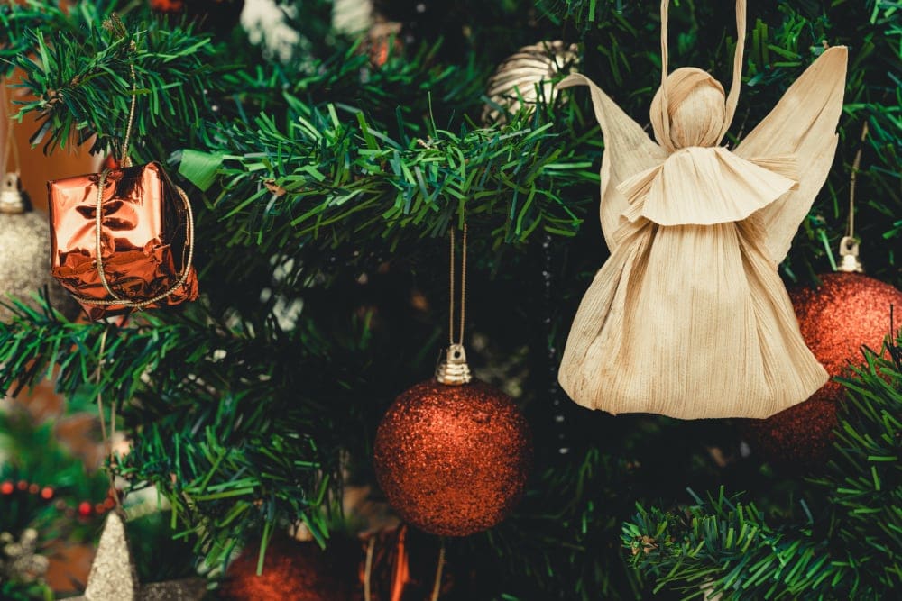 Árbol con nombres y títulos bíblicos de Jesús - Misioneros Digitales ...